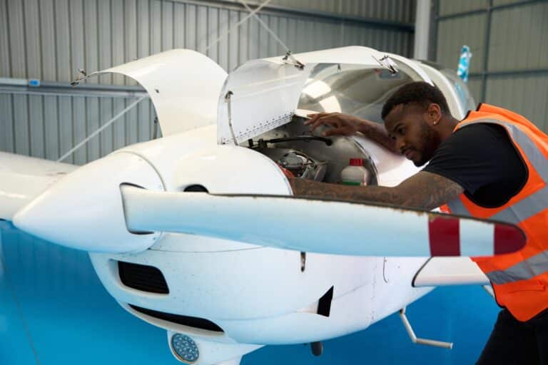 Airplane Systems Explained: Key Components and How They Work