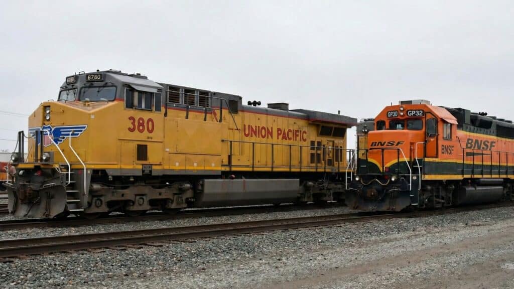 How Much Does a Train Locomotive Weigh? Full Breakdown